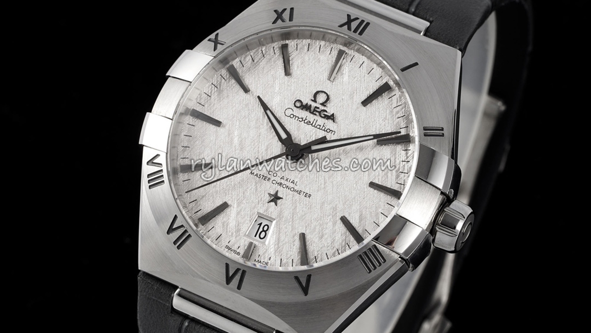 Can You Travel with Super Clone Watch? Risks & Tips 2025